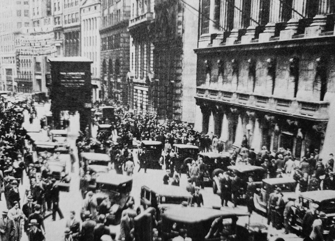 15 Harrowing Photos of the 1929 Stock Market Crash