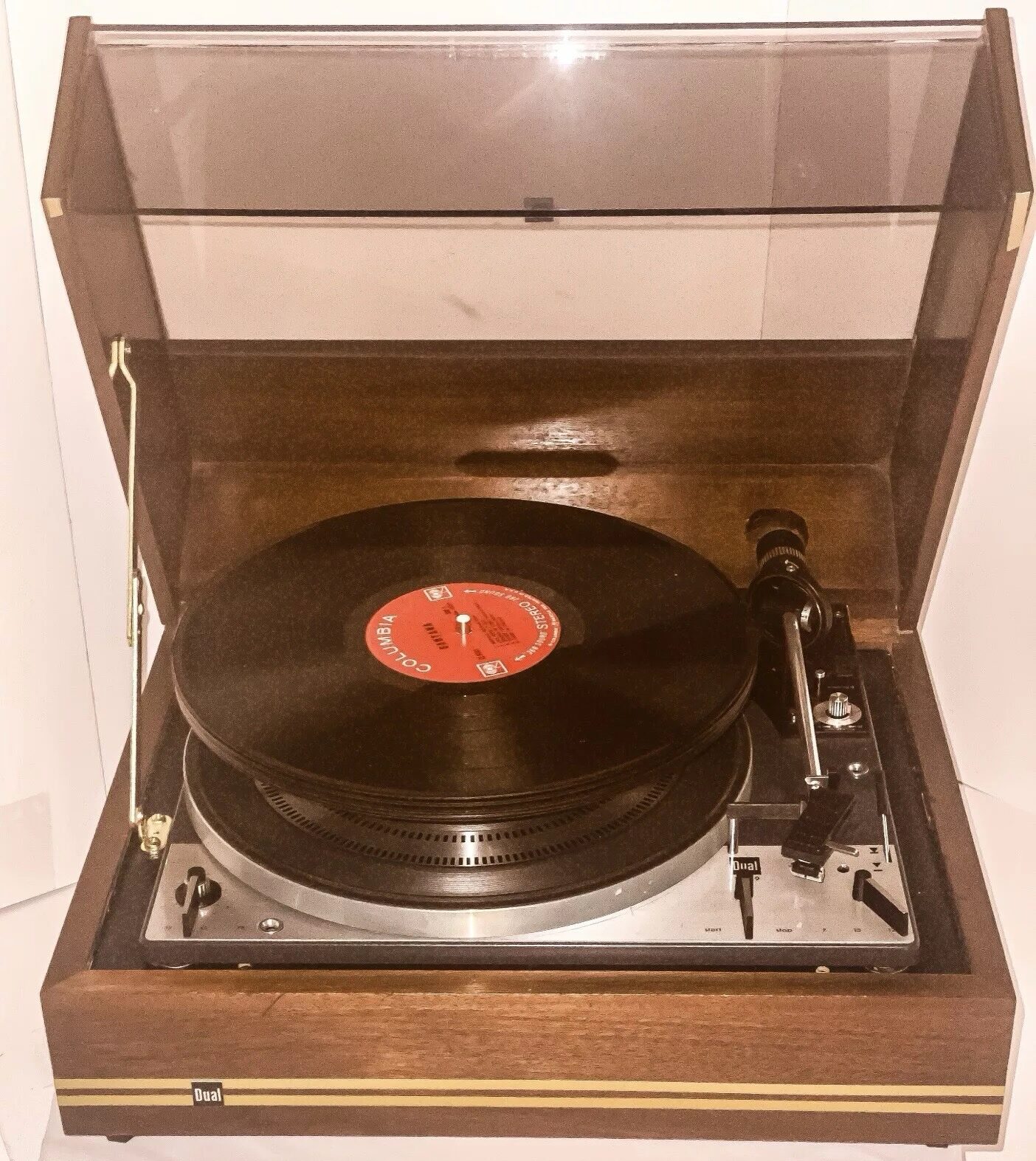 11 Vintage Record Players Worth a Surprising Sum