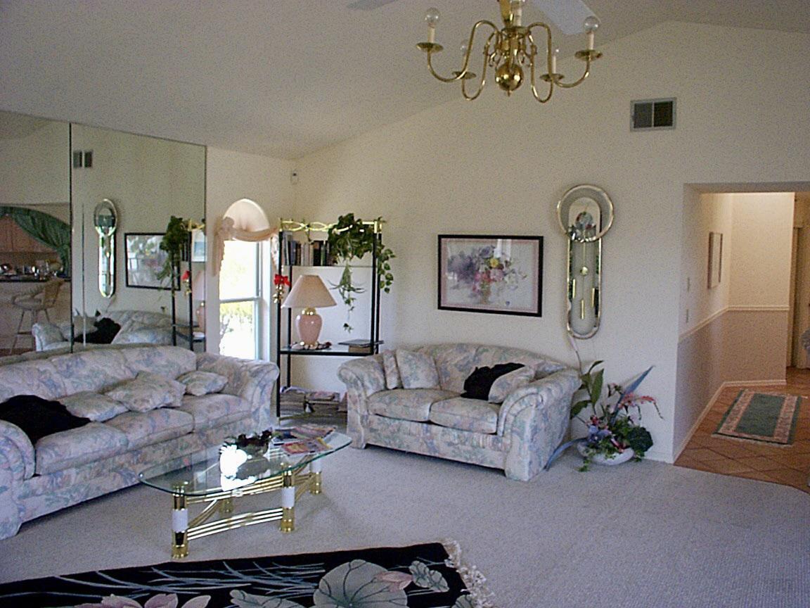 1990s Design Trends That Ruled the Decade